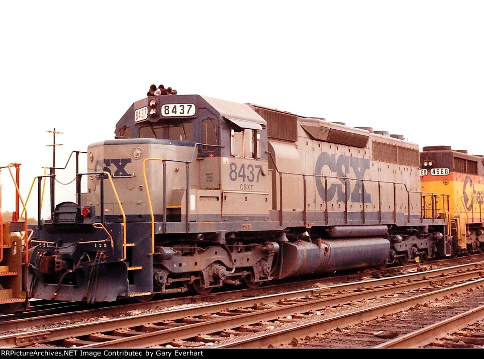 CSX 8437